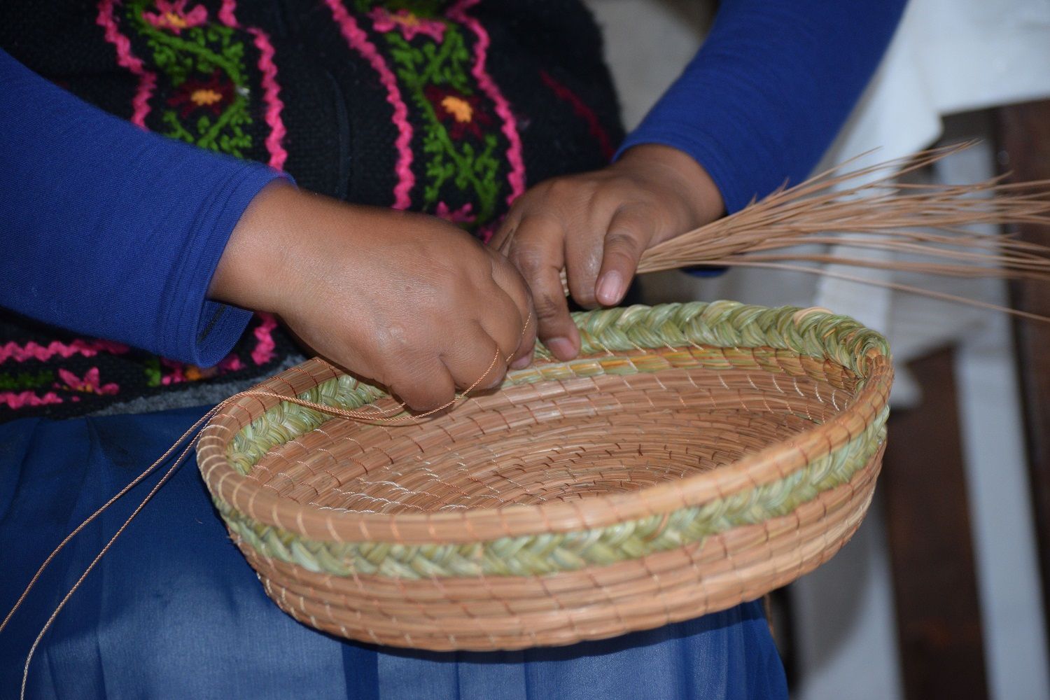 Crean artesanías sustentables a base de ocoxal - Aula Mexiquense